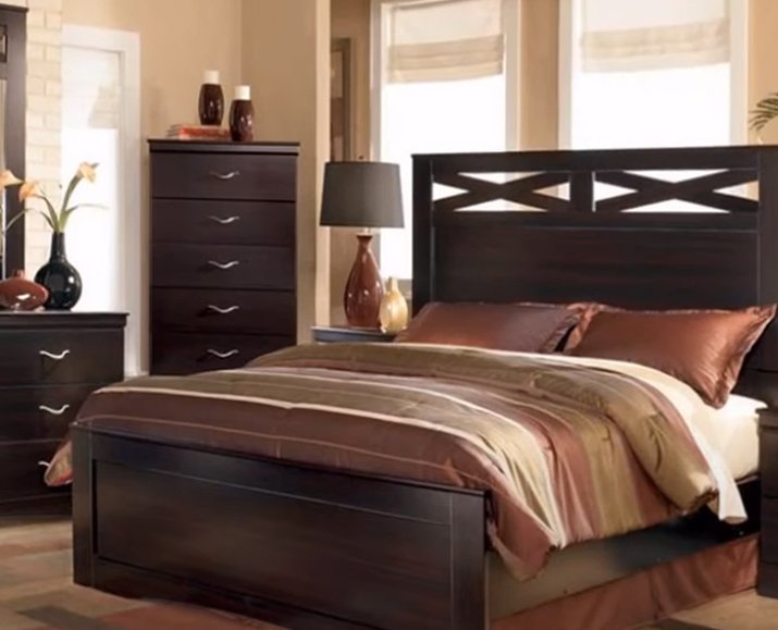 Our furniture – Maple Tree Store